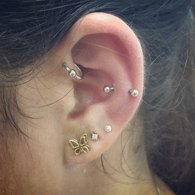 Snug Piercing [50 Ideas]: Pain Level, Healing Time, Cost, Experience ...