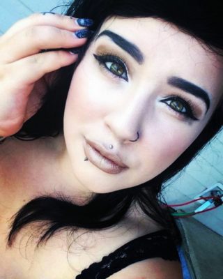 Medusa piercing [50 Ideas]: Pain Level, Healing Time, Cost, Experience ...