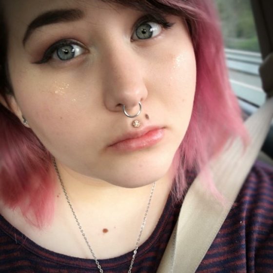 Medusa piercing [50 Ideas]: Pain Level, Healing Time, Cost, Experience ...