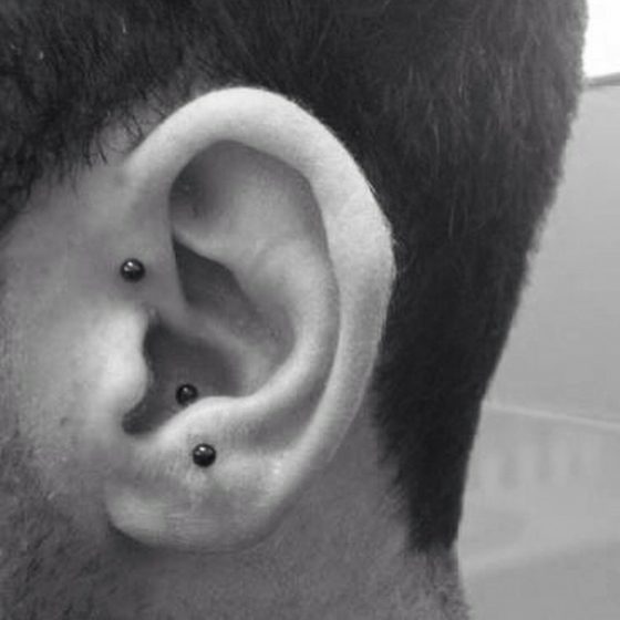 Anti-Tragus Piercing [50 Ideas]: Pain Level, Healing Time, Cost ...